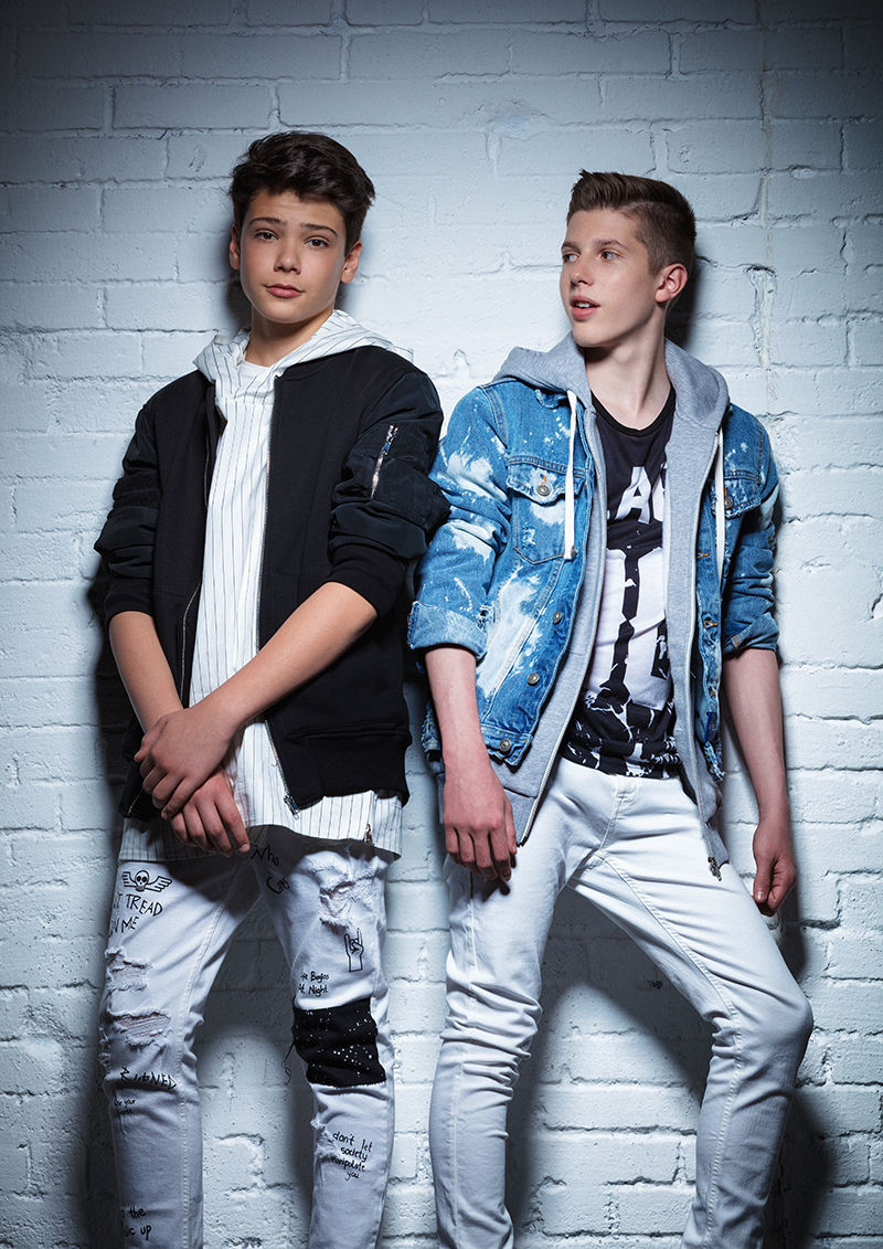 [MUSIQUE] LE CLIP « TOMBER AMOUREUX » D’EVAN & MARCO EST UN HIT! – Jeux ...